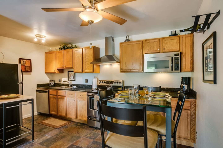 Central, Remodeled, 2-bdrm Suite Retreat! - Boulder, CO