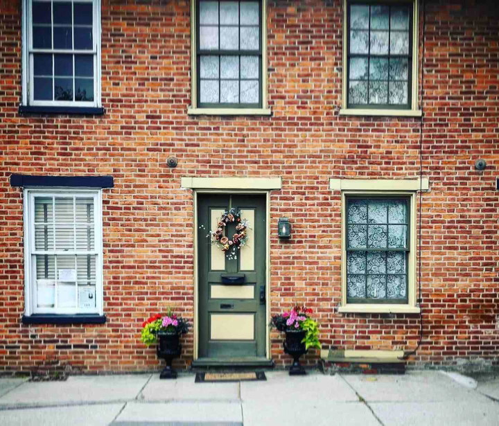 *Pre-civil War & Downtown~the Garlach House~c.1830 - Gettysburg, PA