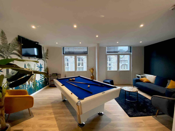 Furnished 4-bedroom Duplex, Jacuzzi/sauna/billiards Table/terrace - Verviers