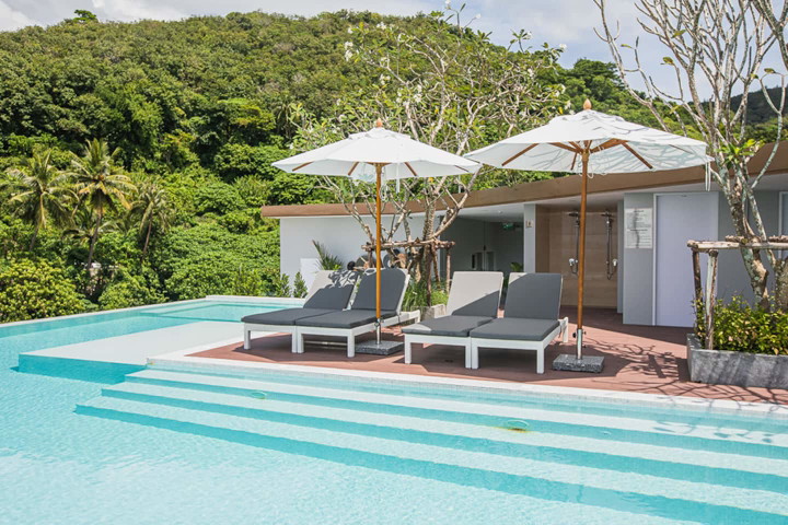 Karon Rooftop Pool Condo - Karon Beach