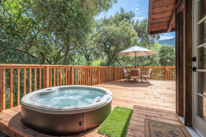Cabin By The River W/ Private Hot Tub - Big Sur, CA