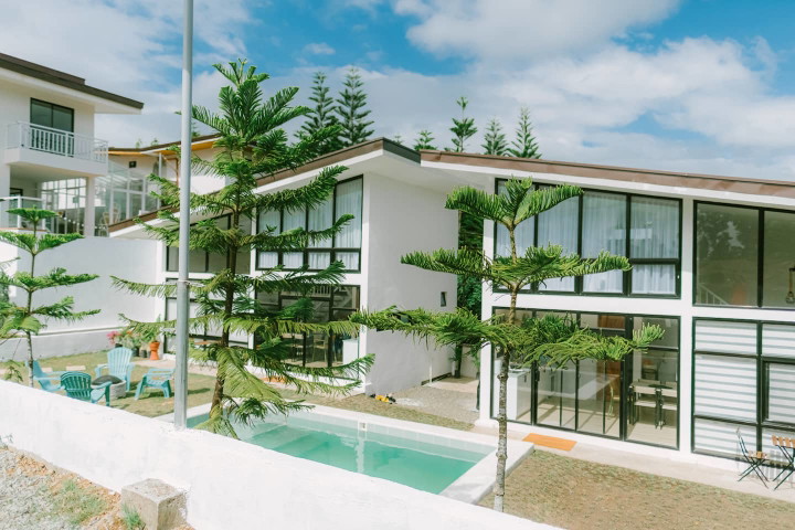 Unique & Private Tiny Home For Fun Staycations - Silang