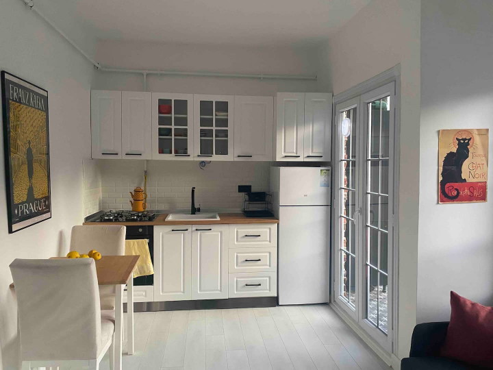 Central And Renovated Cozy Flat With Balcony - Güngören