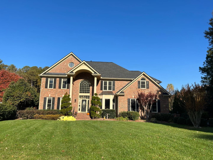 Lakefront Oasis In Cary! Hot Tub & Huge Verandah - Cary, NC