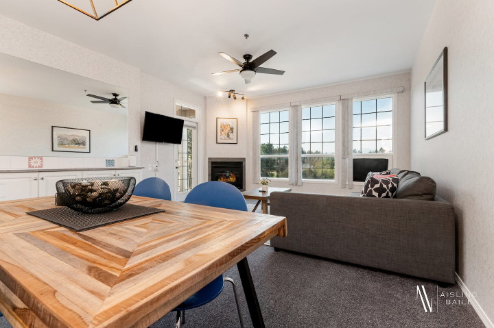 Riverside Twin "A" | Balcony | King Bed | Spacious - Fairmont Hot Springs, BC