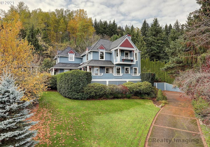 Mansion In Gresham - Gresham, OR