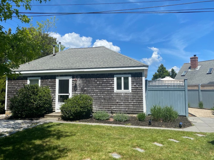 Cozy Coastal Cape Cod Cottage - Yarmouth, ME