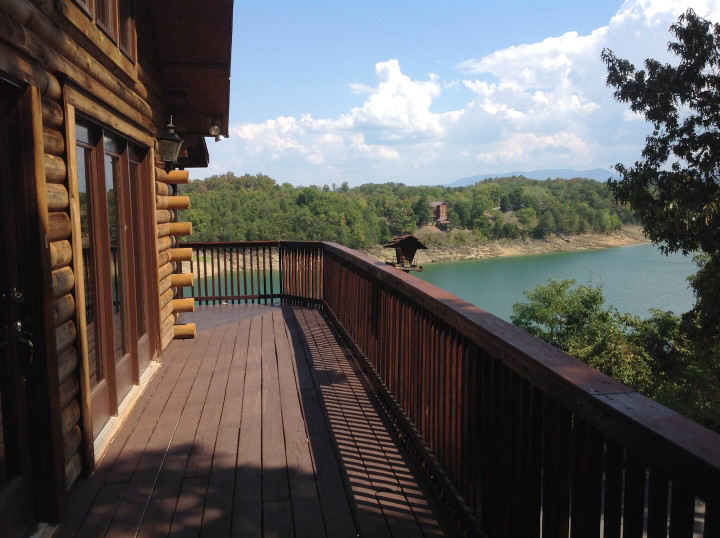 Sernenity View On Douglas Lake - Sevierville, TN