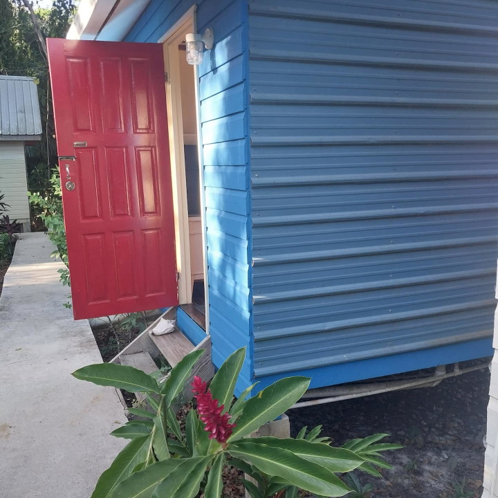 Tiny House Blue Hole In The Forest - Belmopan