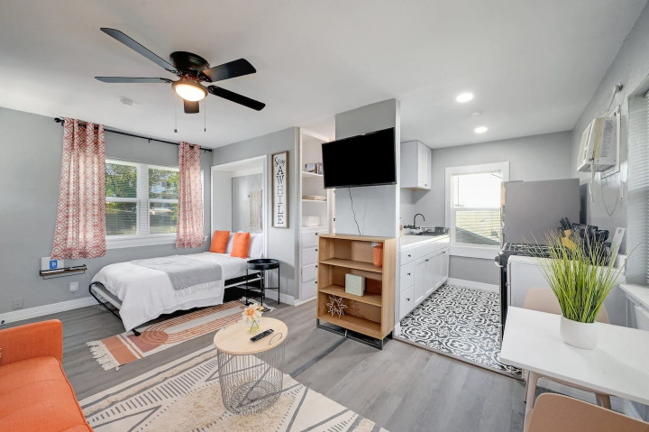 Cozy Studio! Near Dt-ftsam-uiw-trinity-pearl (#M) - San Antonio, TX