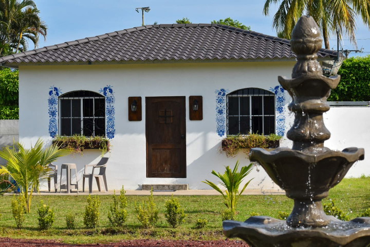 Villa #2, Just Driving Mins From The Beach! - El Salvador
