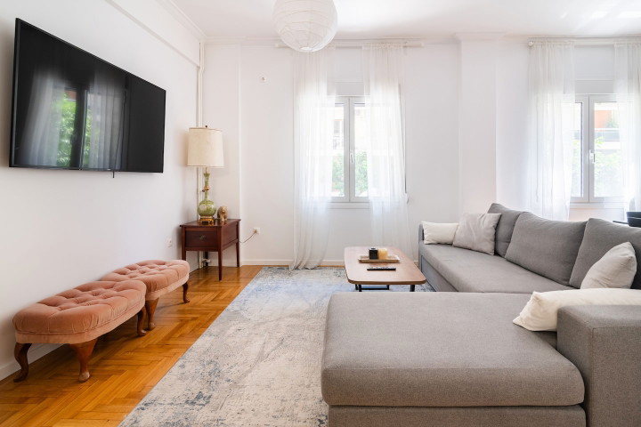 Central Athens Large Renovated 2-br Apt - Pangrati - Grecia