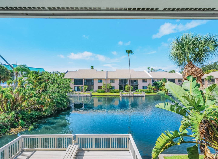 Lakefront Condo At Ocean Village - Fort Pierce, FL