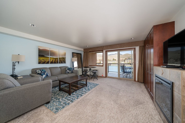 Grandview 626 Waterfront Condo On Lake Chelan - Manson, WA