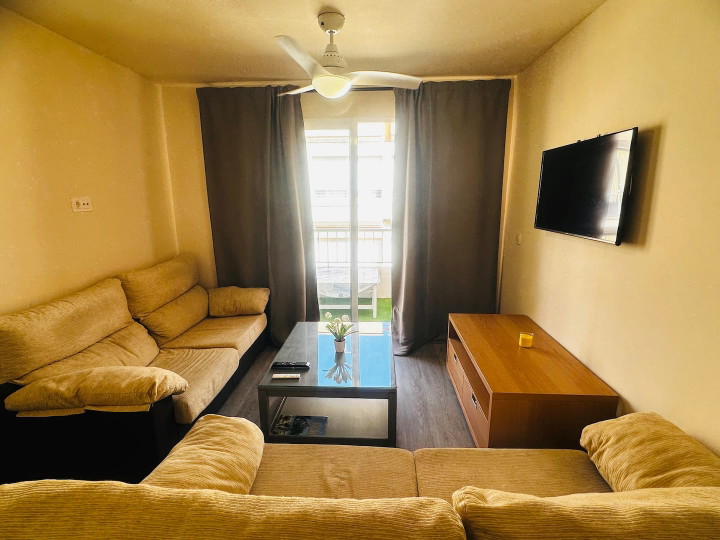 Apartamento En Playa La Colonia Con Ascensor. - Águilas
