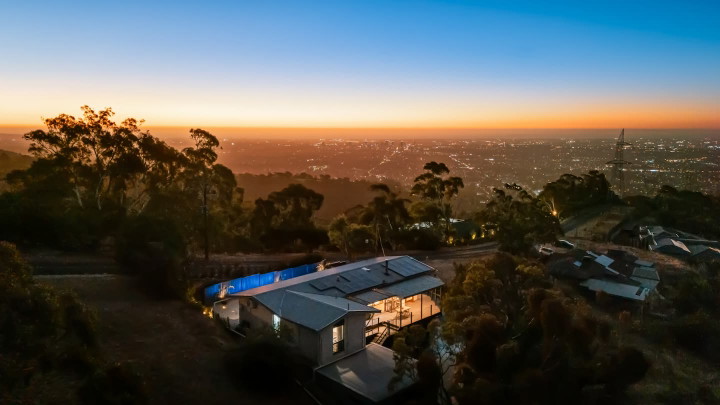 Teringie Retreat With Breathtaking Views - Adelaide