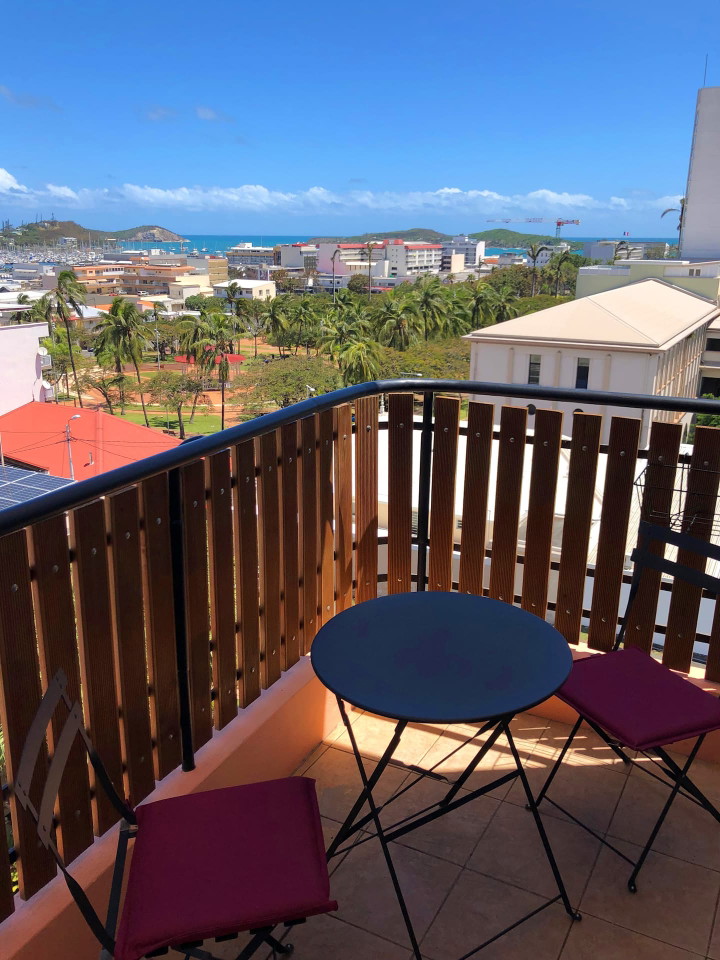 Charmant F2 En Haut De La Place Des Cocotiers - New Caledonia