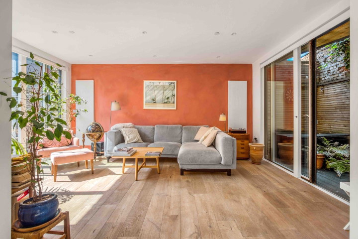 Modern House In Heart Of Clapton - London