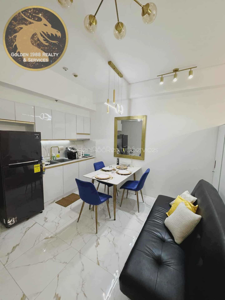 Eastwood City Relaxing Condo W/ Free Wifi + Netflx - Quezon City