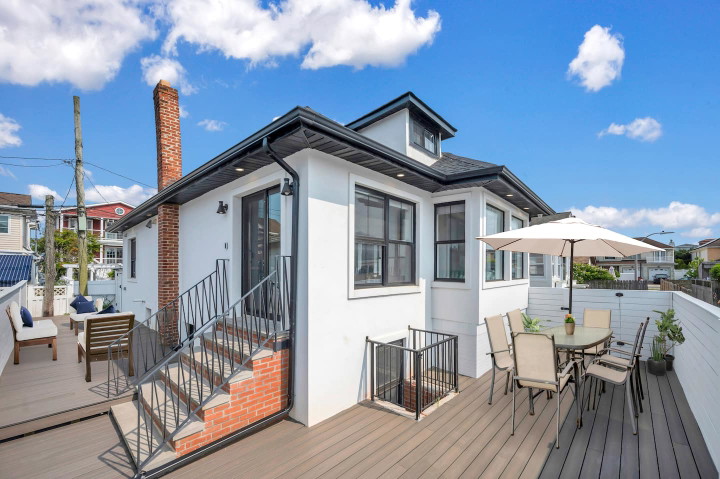 Villa Paraiso - Long Beach, NY