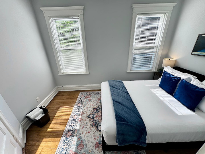 Relaxing Two-bedroom Haven - Chicago, IL