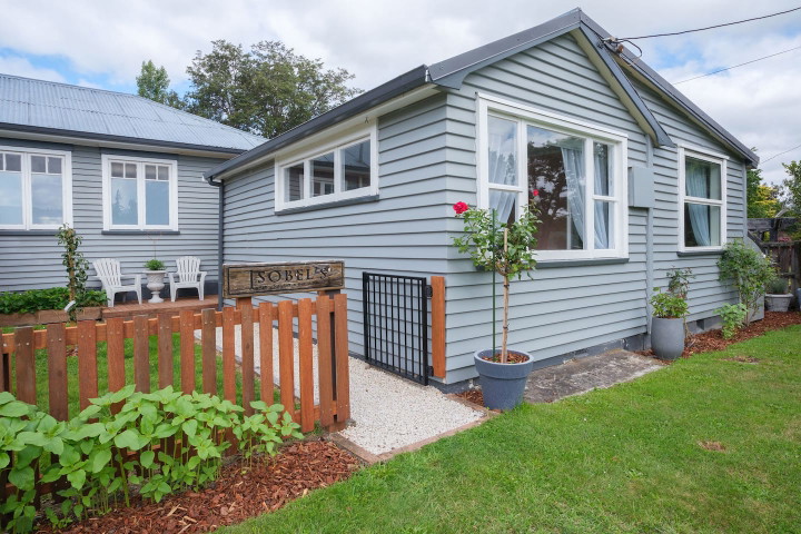 Isobel's Rose Cottage (Pet Friendly) - Hanmer Springs