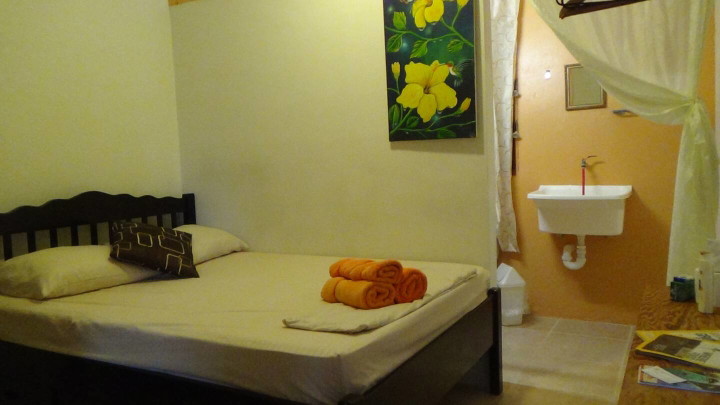 Bright Room With Own Bathroom - Belmopan