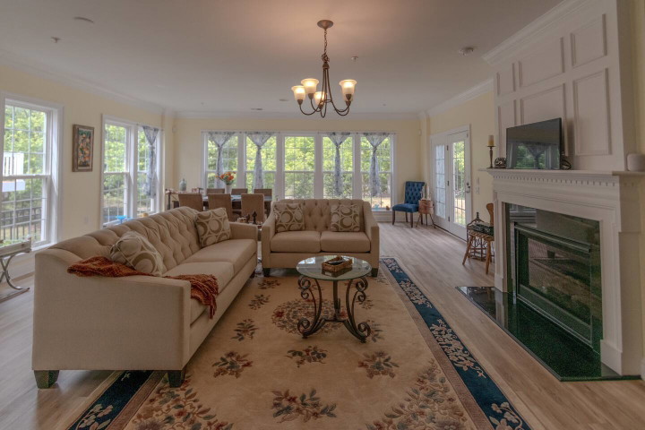 Bright And Cozy Home W/ Resort Amenities Near Mwh - Fredericksburg, VA