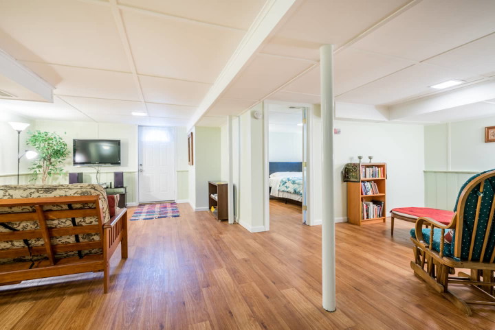 Clean, Safe, Private Basement Apartment - Rockville, MD