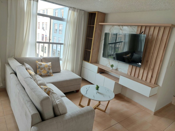 Departamento En Condomino Frente A Parque, Surco - Lima