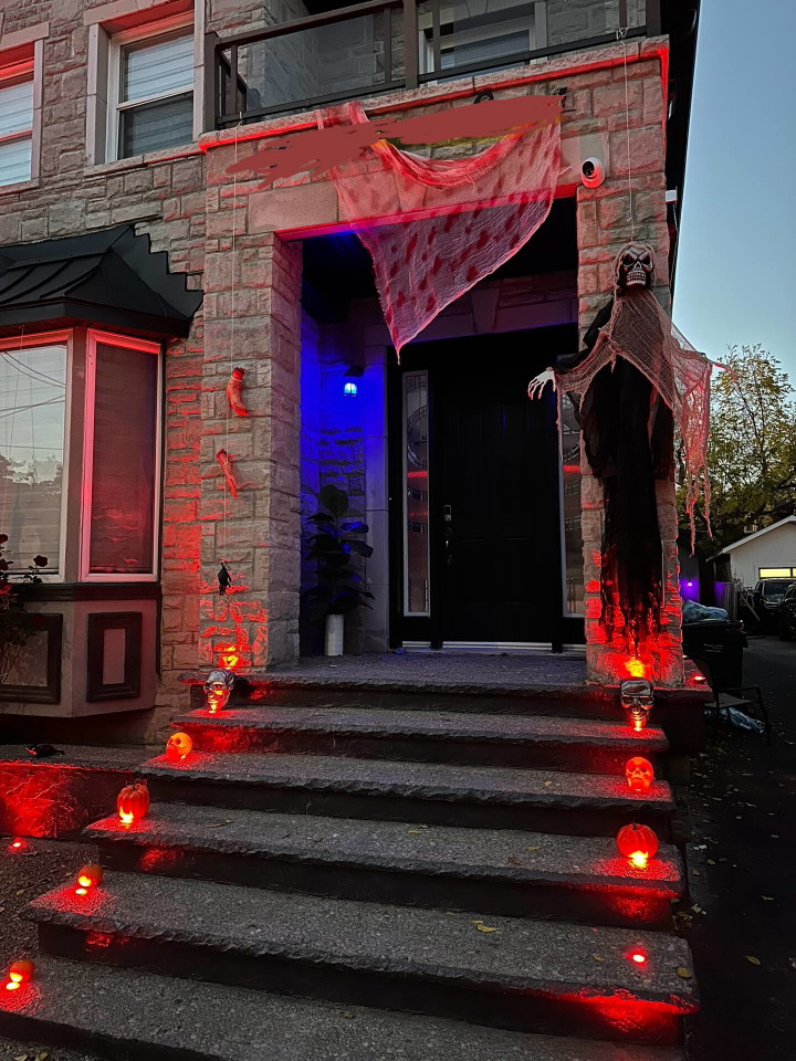 Stunning Downtown Property With Hot Tub - Brampton