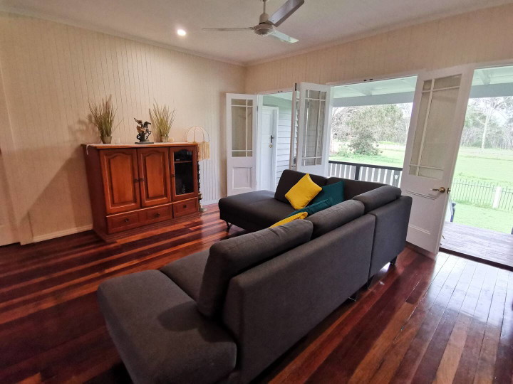 Bona Dea Phoenix Dog Friendly & Byo Horse/s - Esk