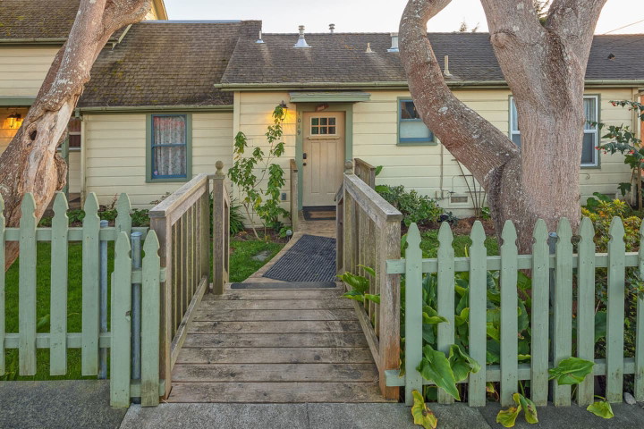 Downtown Digs-hot Tub, Sauna,bikes - Fun Times! - Eureka, CA