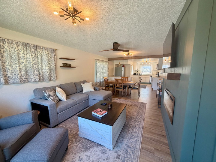 Fall Colors | Clean & Cozy | Dog Friendly - Two Harbors, MN