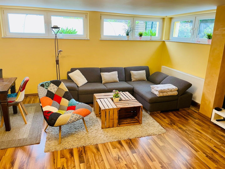 Comfortable And Spacious Apartment, Free Wifi - Germany