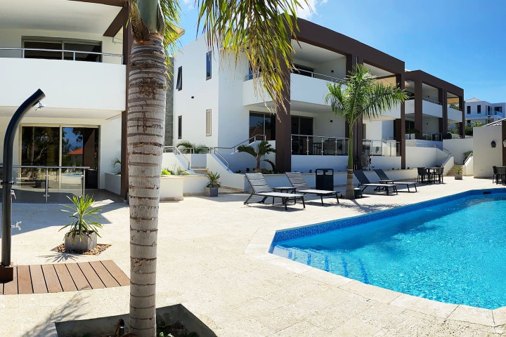 Higher Floor B7 - Curaçao