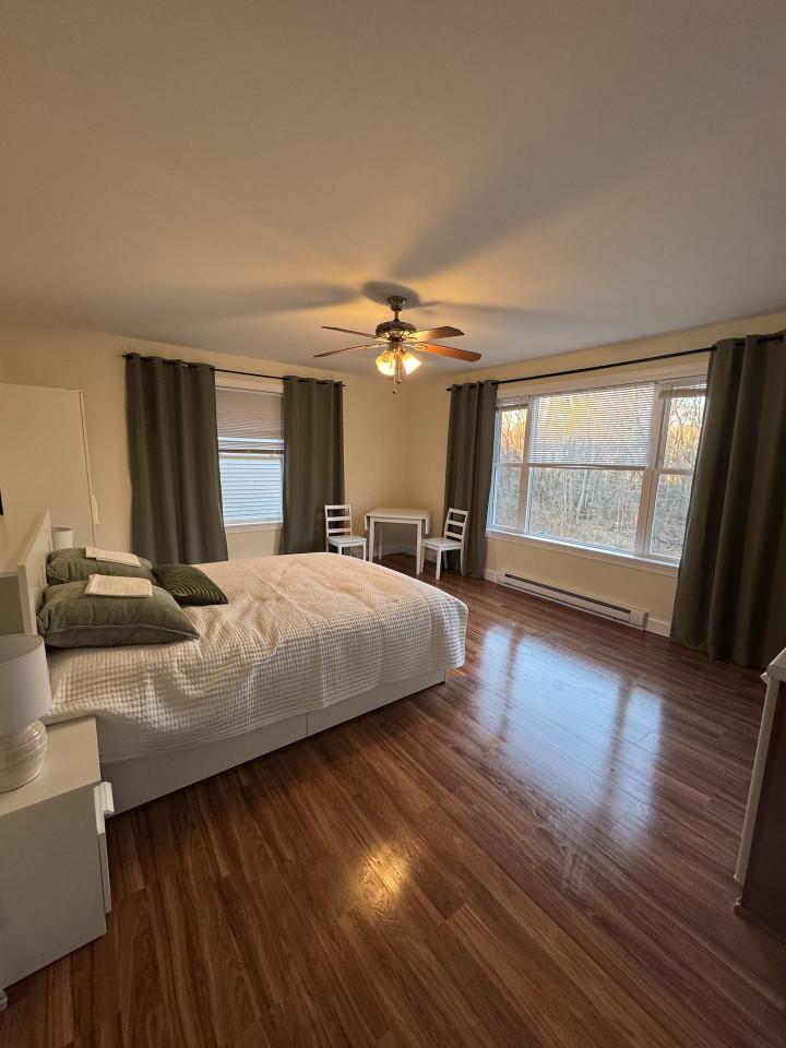 Quiet Pet-free Fairfield Studio + Parking - Bridgeport, CT