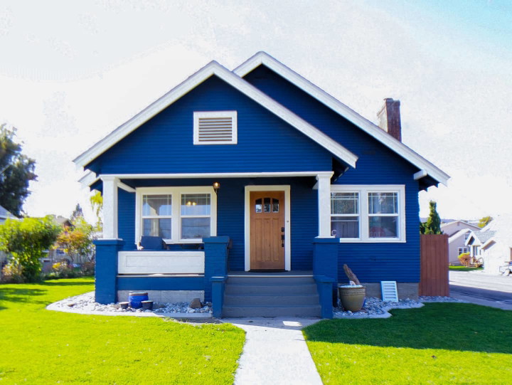 Charming Historic Craftsman Home Near Downtown - Wenatchee, WA
