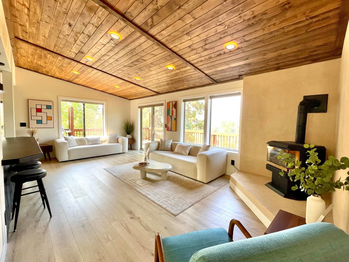 Lake View Nature House W/theatre, Game Room, & Gym - Klamath Falls, OR