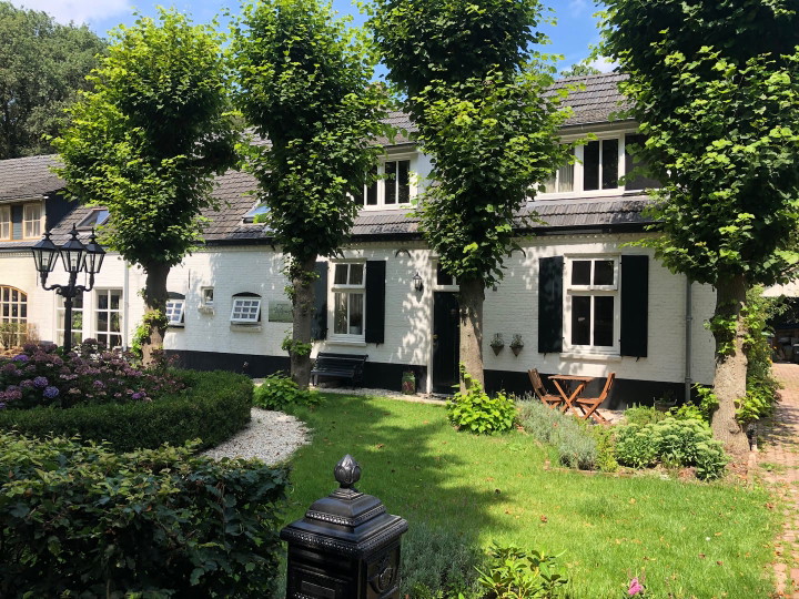 Cozy Guesthouse In Renovated Farmhouse - Eersel