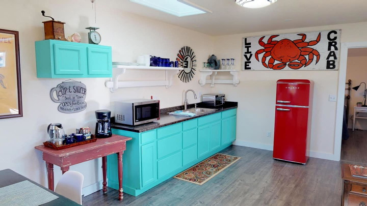 Crabber's Cottage - Walk To Beach, In Town, Comfor - Trinidad