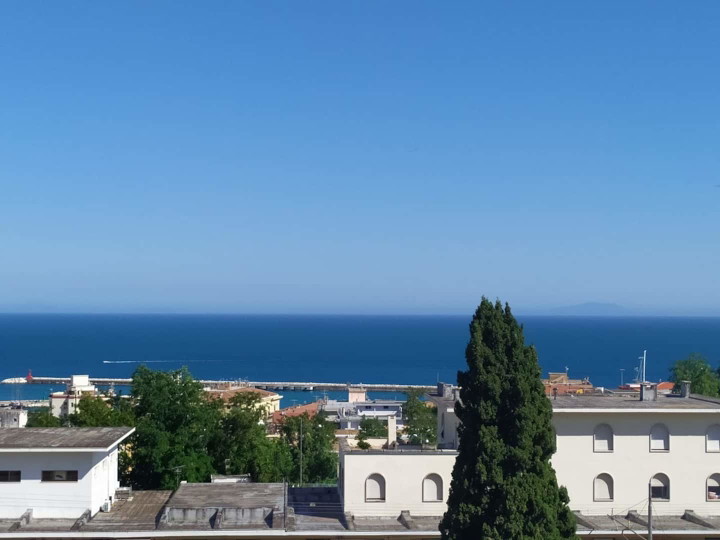 Appartamento Con Vista Mare A Formia - Formia