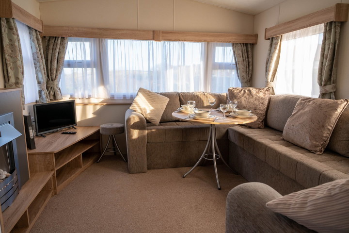 Caravan 3-the Green, Newholm (Nr Whitby/sandsend) - Yorkshire