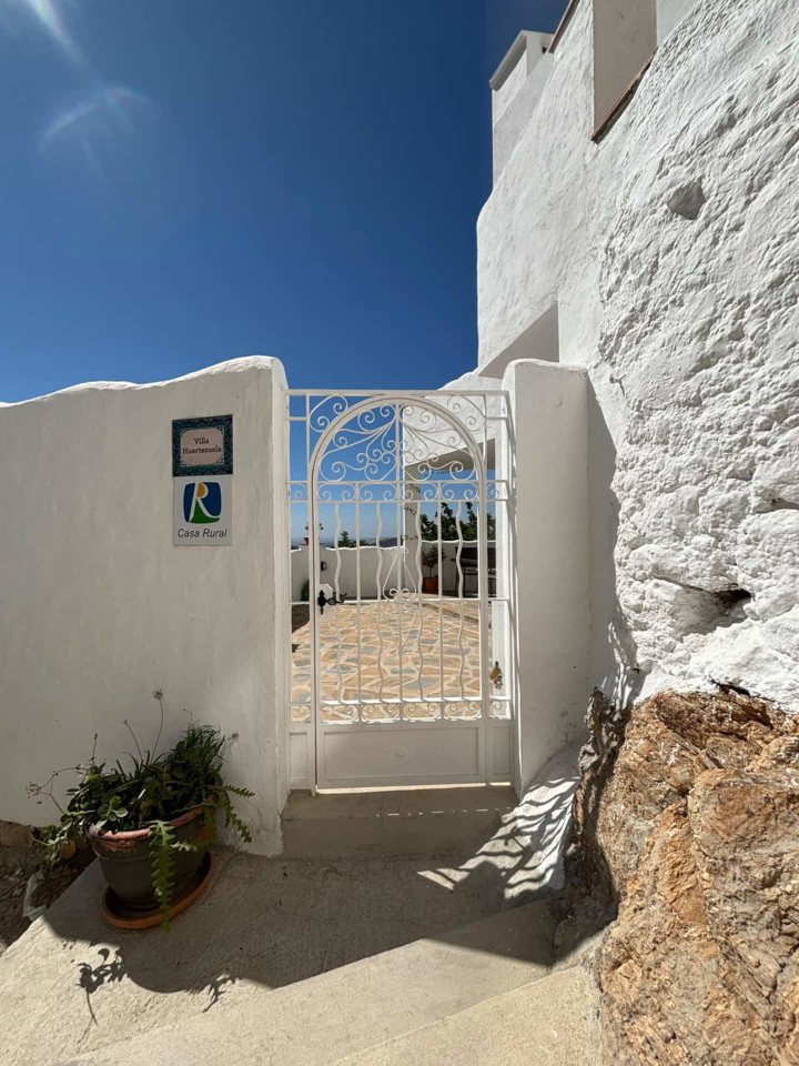 Villa Huertezuela Vintage Apartment With Patio - Casares