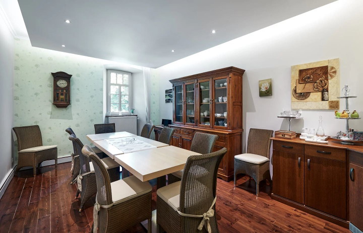 ÜBernachtung In Schloss Weims, Blaues Zimmer - Eupen