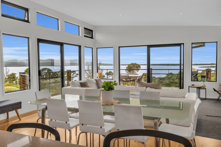 Four On Stingray Point. - Mallacoota