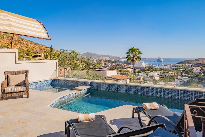 Walk To Beach Villa W/ Ocean Views, Pool & Hot Tub - Cabo San Lucas
