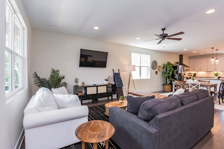 Nashville Villa *5 Min 2 Broadway* Walk To 12south - FirstBank Stadium