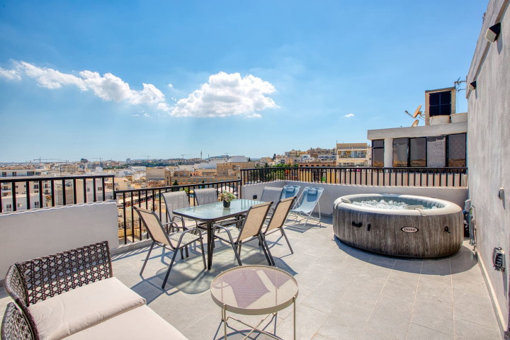 2bedroom House With Jacuzzi And Roof Terrace Vfra1 - Valletta