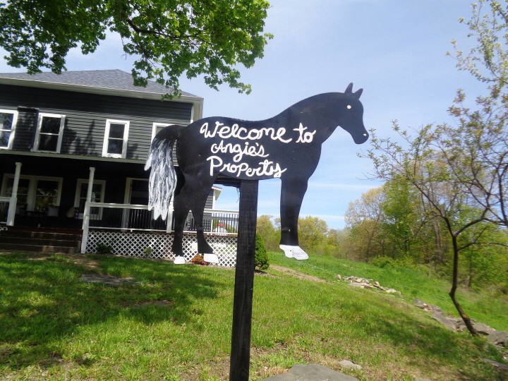 Welcome To Angie's Airbnb Property Highland Ny - New Paltz, NY